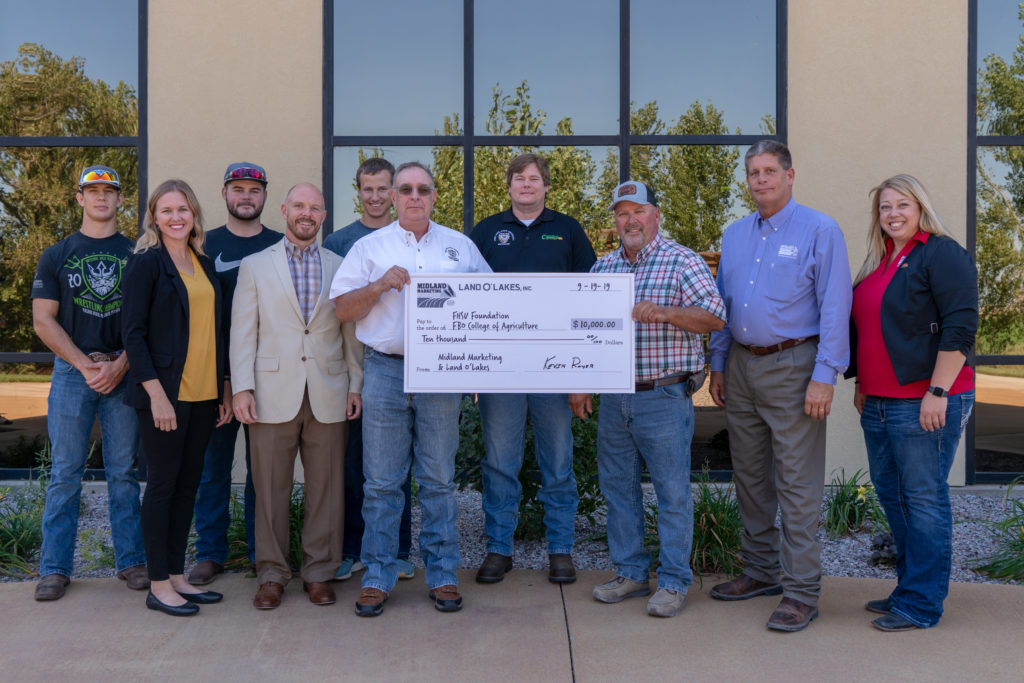 Midland Marketing creates new agriculture scholarship - Fort Hays State ...